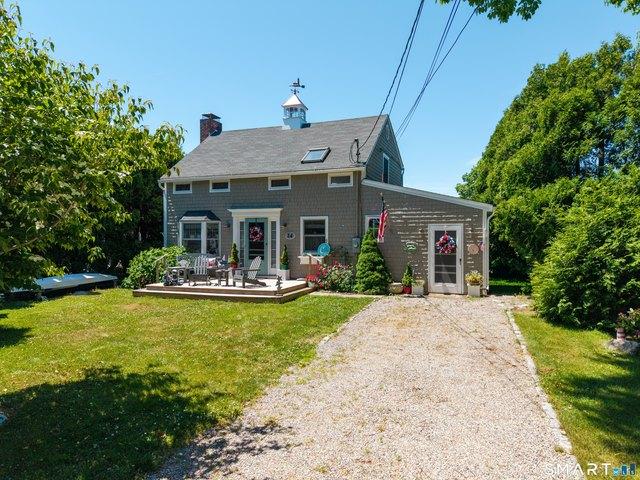 14 Ridge Rd, Groton, CT 06340