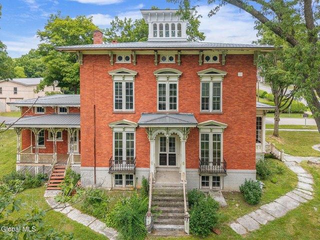14 River St, Nelliston, NY 13410