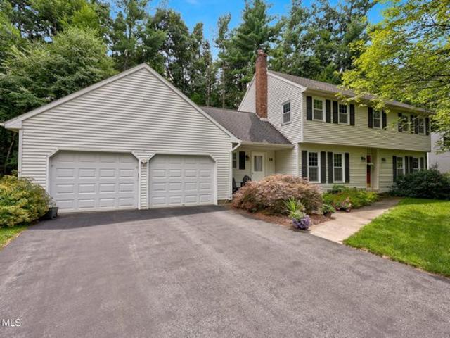 14 Rolling Hills Dr, Wilton, NY 12831