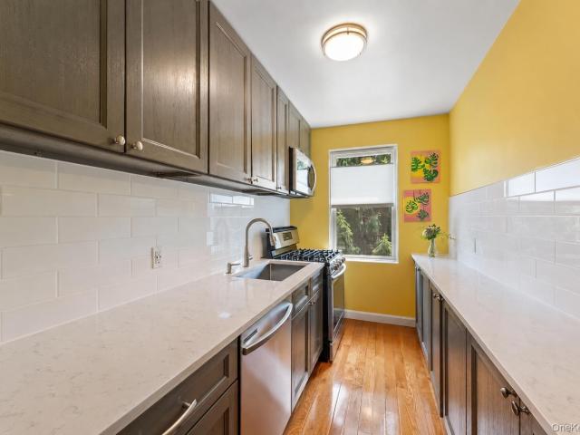 14 S Broadway 7 2B