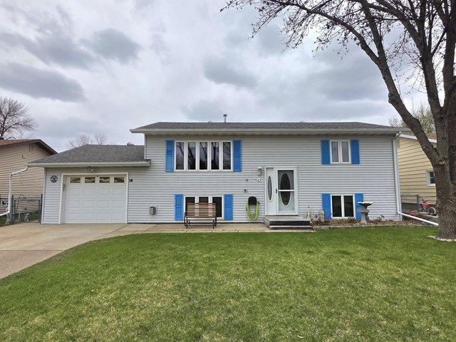 14 S Illinois St, Aberdeen, SD 57401