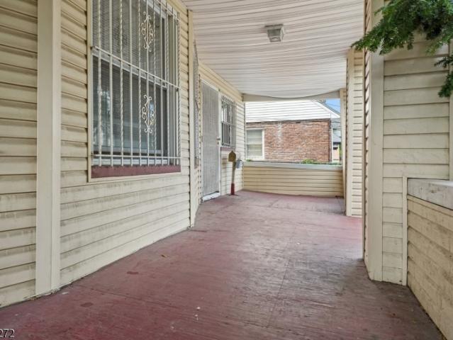 14 Scheerer Ave