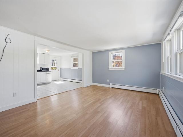 14 Saint Anns Ln