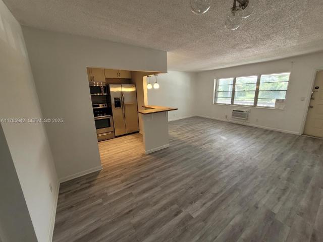 14 Salisbury A, Unit 14, West Palm Beach, FL 33417 | MLS #A11785 | Compass
