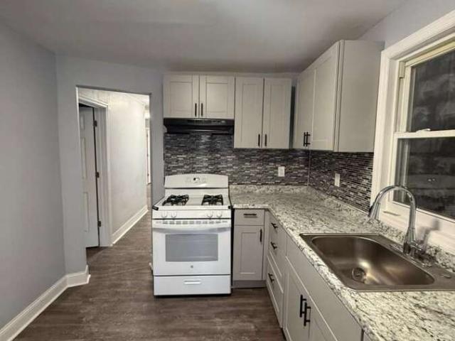 14 Saratoga Ave Yonkers, NY 10705 1st Fl
