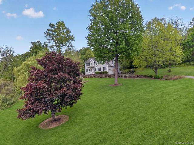 14 Sawyers Peak Drive