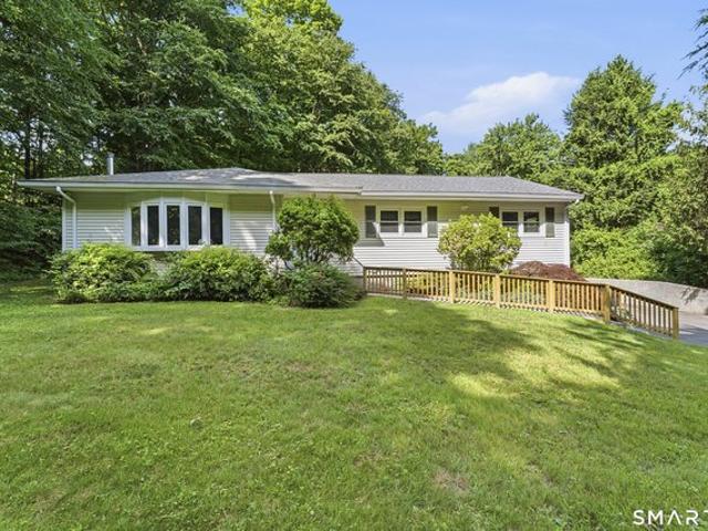 14 Saw Mill Rd, Newtown, CT 06470
