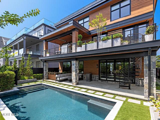 14 Seaview Avenue