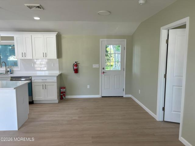 14 Skippers Boulevard