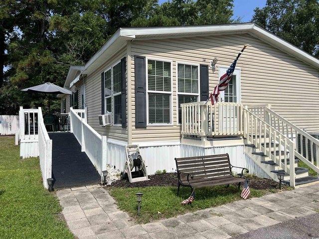 14 Shamrock Cir, Murrells Inlet, SC 29576