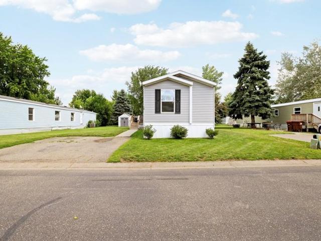 14 Shannon Dr, Hastings, MN 55033
