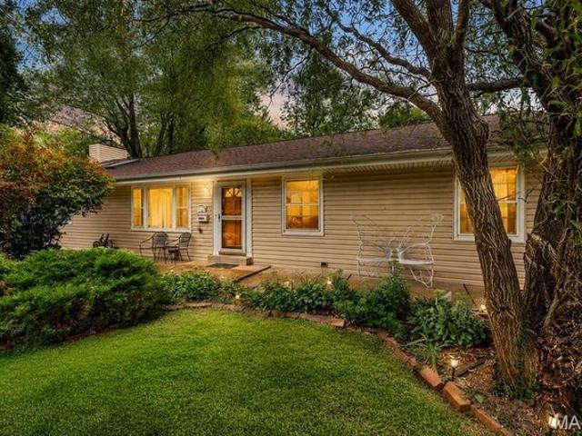 14 Shireford Ln, Ferguson, MO 63135