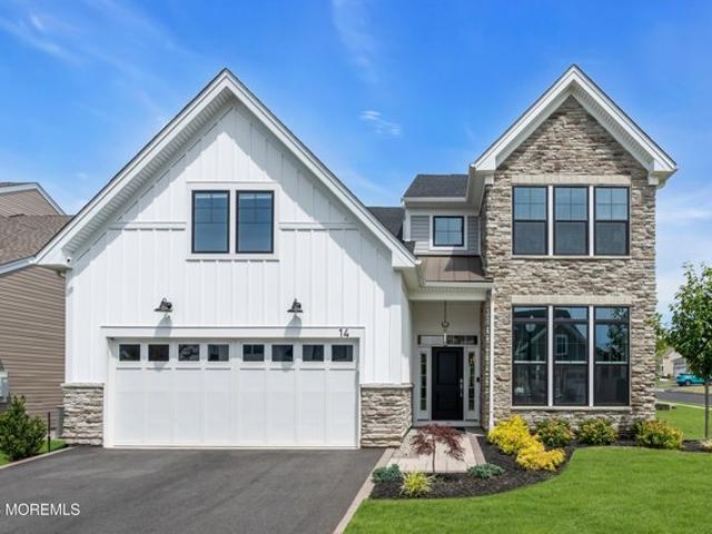 14 Sofia Dr, Manalapan, NJ 07726