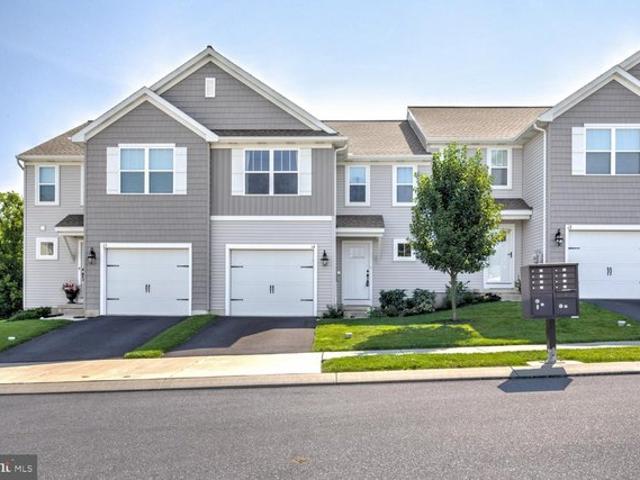 14 Southside Dr, Willow Street, PA 17584