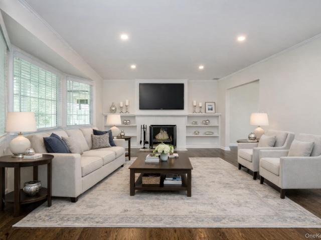 14 St Pauls Pl, Garden City, NY 11530 | MLS #984809 | Compass