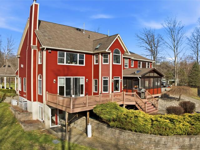 14 Stonewall Ct, Warwick, NY 10990 | MLS #994040 | Compass
