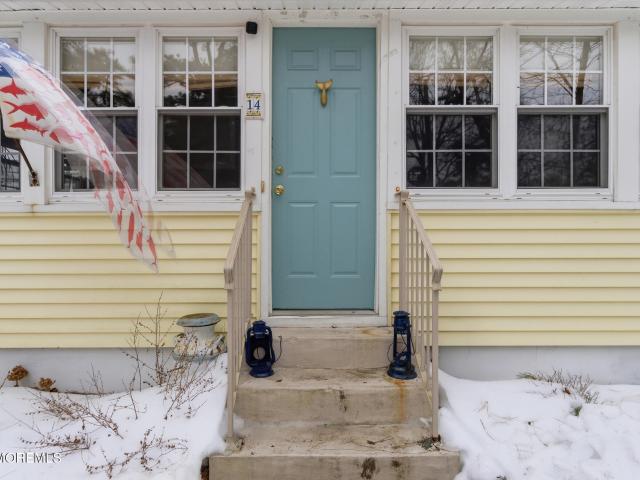 14 Sunset Road