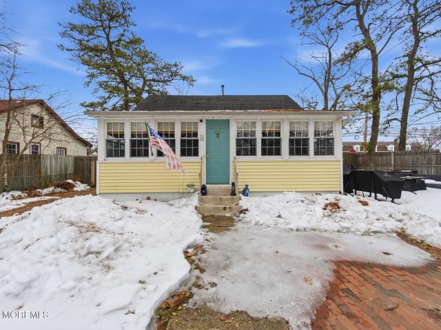 14 Sunset Rd, Brick, NJ 08723 | MLS #22604 | Compass