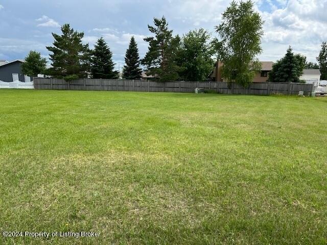 14th Ave E, Dickinson, ND 58601