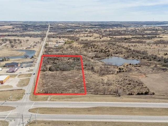 14th St and E Hubbard Rd, Ponca City, OK 74604