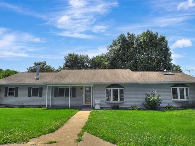 15046 E County Road 600N, Charleston, IL 61920