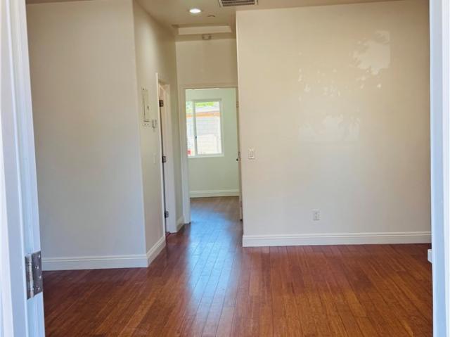 15049 La Mesa