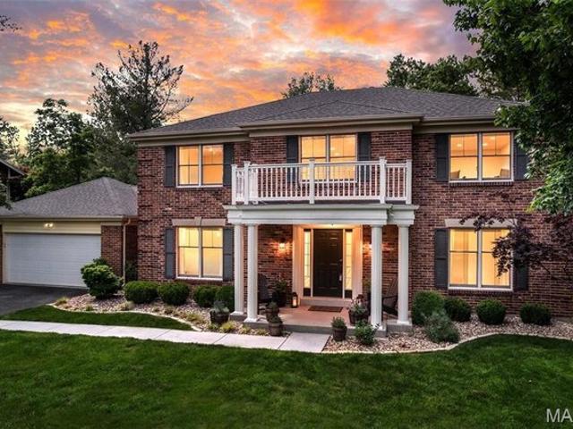 15049 Manor Creek Dr, Chesterfield, MO 63017