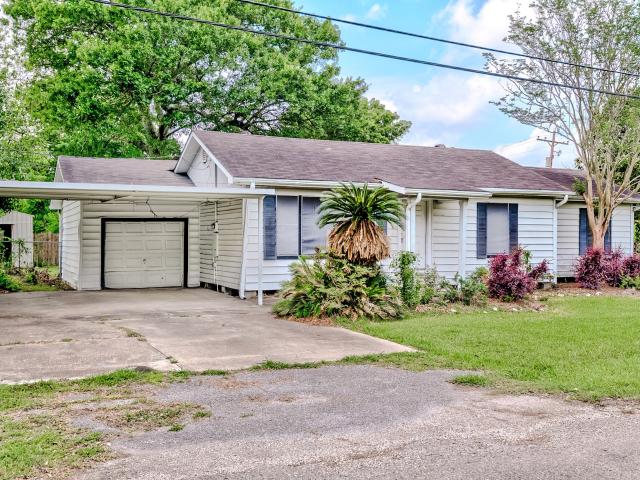 1504 Ave K, Nederland, TX 77627 | MLS #88841