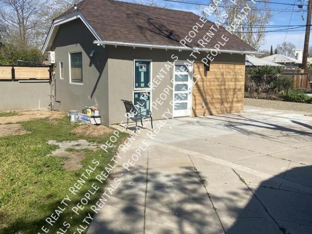 1504 Alta Vista Dr, Studio, 1 full bath
