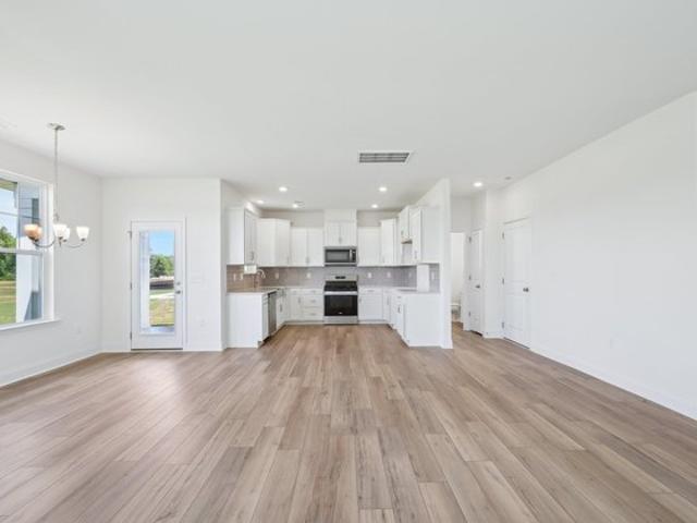 1504 Briar Brook Ln, Zebulon, NC 27597