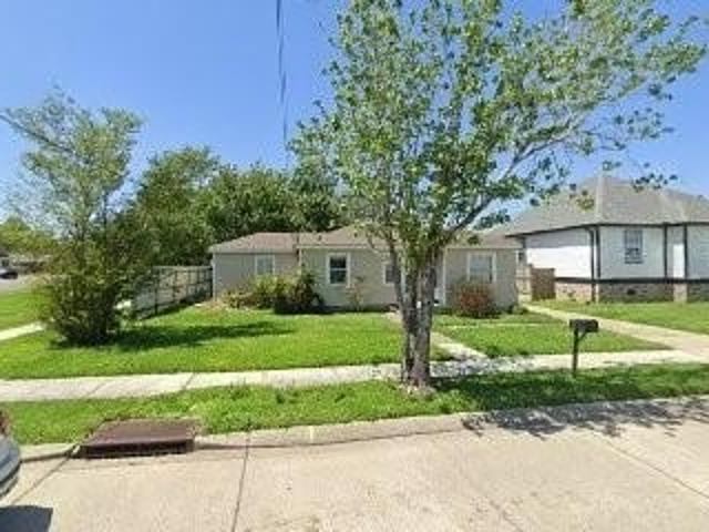 1504 Center St, Arabi, LA 70032