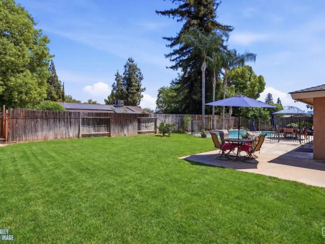 1504 Chinquapin Court