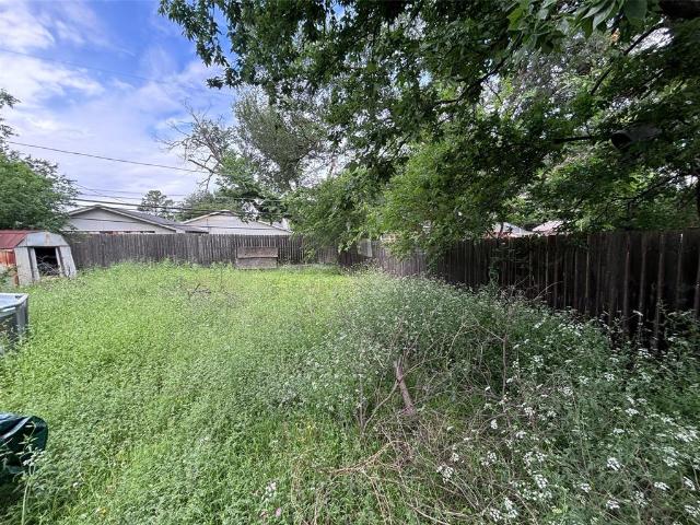 1504 Daniel Drive