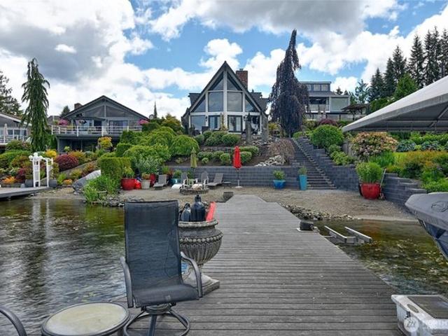 1504 E Lakeshore Dr, Lake Stevens, WA 98258