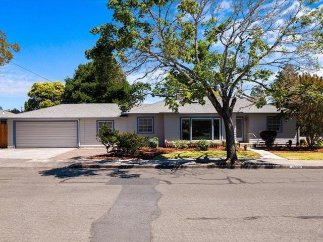 1504 Jewell Dr, Santa Rosa, CA 95404