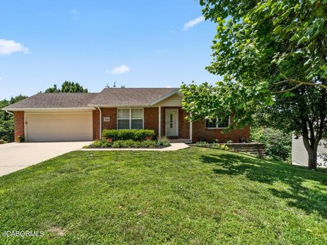 1504 LA Hacienda Ct, Jefferson City, MO 65101