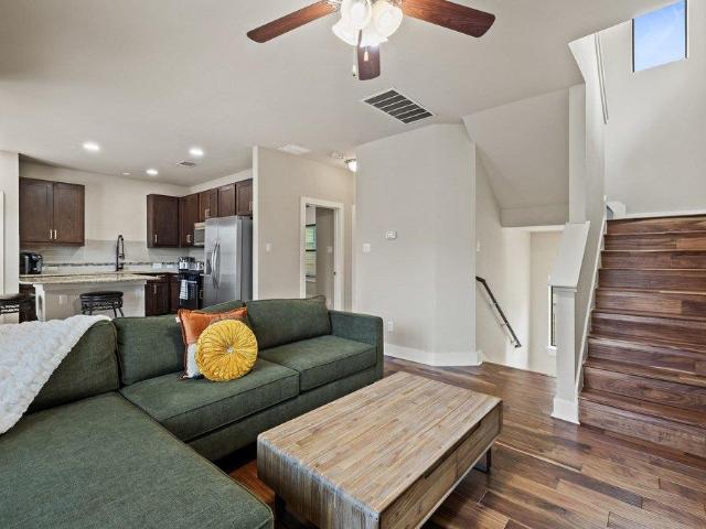 1504 Lorraine Loop # B