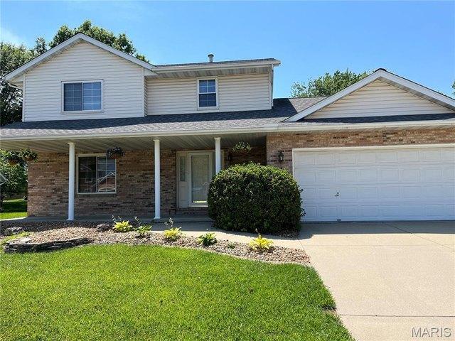 1504 Prairie View Dr, Edwardsville, IL 62025