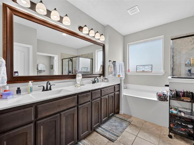 1504 Shindig Ct, Weatherford, TX 76087 | MLS #21255
