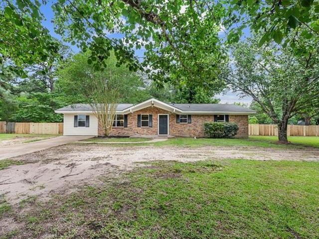 1504 Spruce St, Lufkin, TX 75901