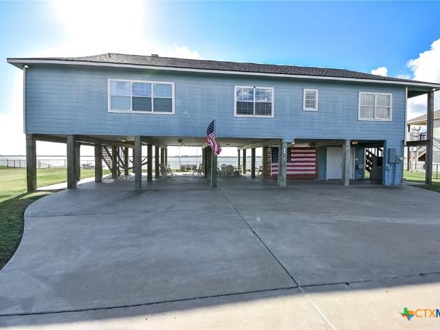 1504 W Bayshore Drive