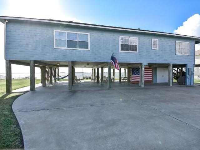 1504 W Bayshore Drive