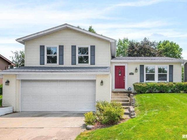 1504 W Kingsway Dr, Peoria, IL 61614