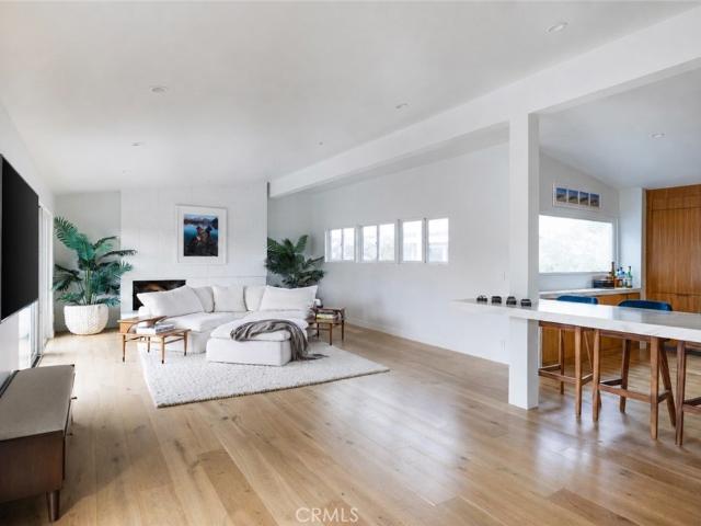 1504 Westcliff Drive 5