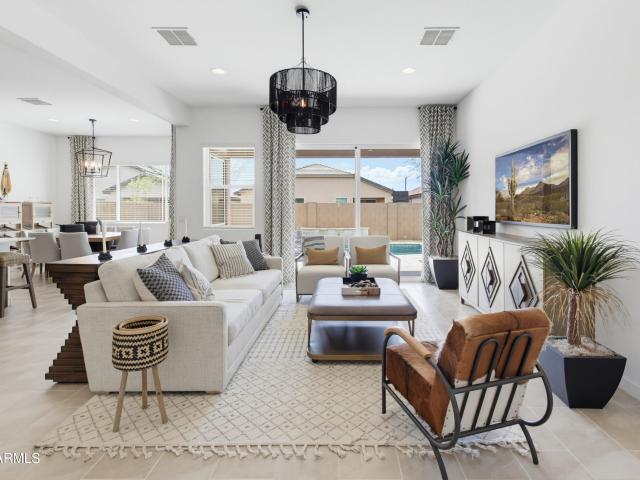 15053 w desert hollow drive