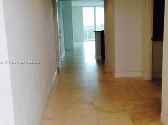 15051 Royal Oaks Ln #1103, North Miami, FL 33181