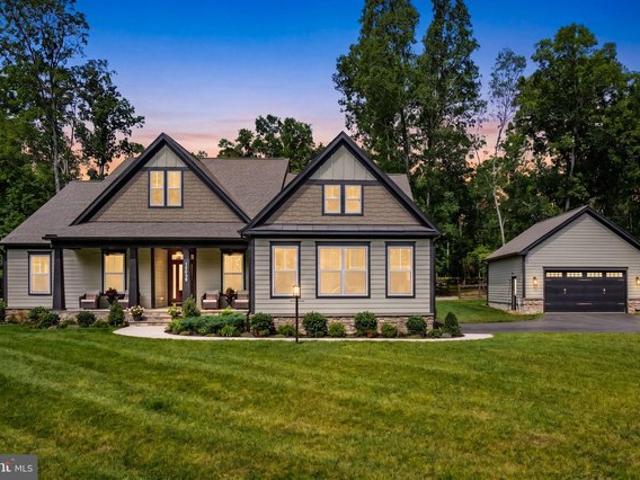 15059 Fallen Oaks Pl, Gainesville, VA 20155