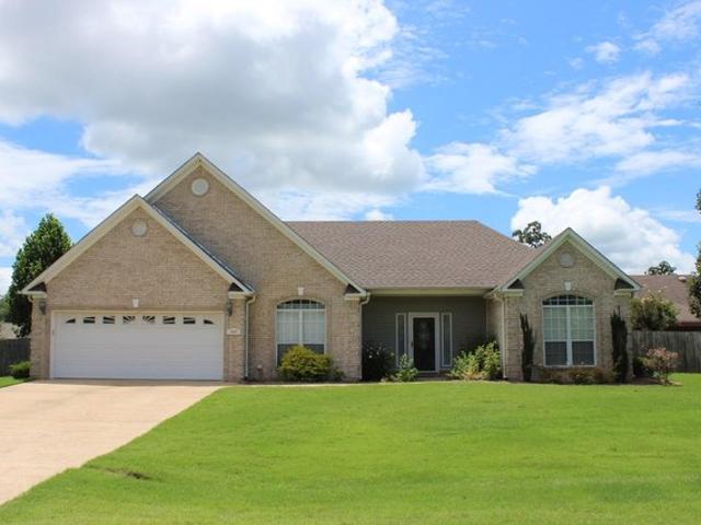 1505 Moss Hill Dr, New Albany, MS 38652