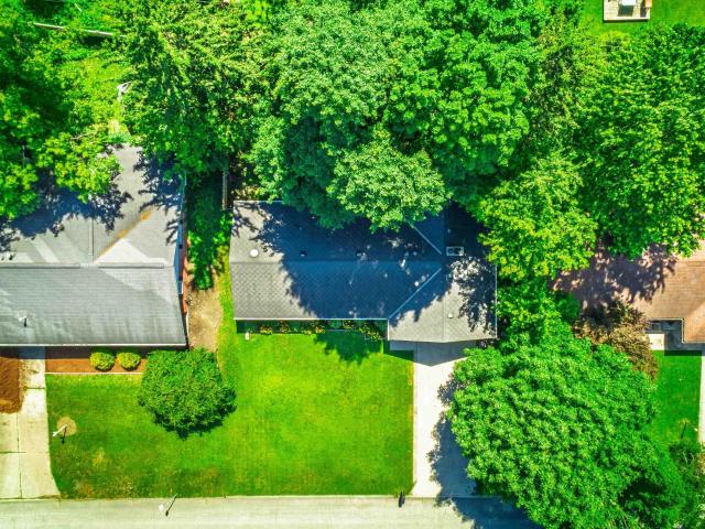 1505 N Briar Road