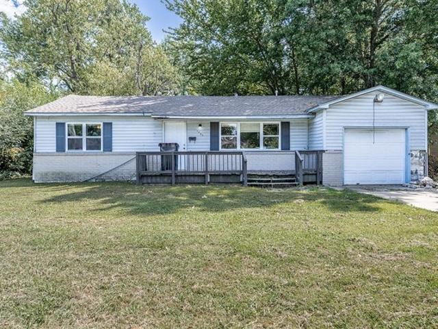 1505 Backus Ave, Springdale, AR 72764